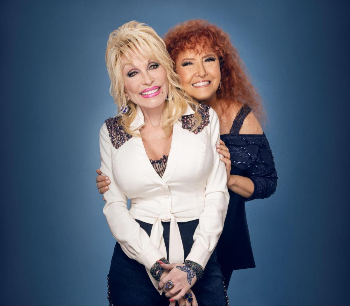 Dolly Parton Joins Melissa Manchester in a Duet of Her Classic Hit Song ...
